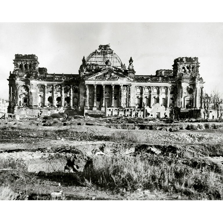 Inside The Reichstag 1945
