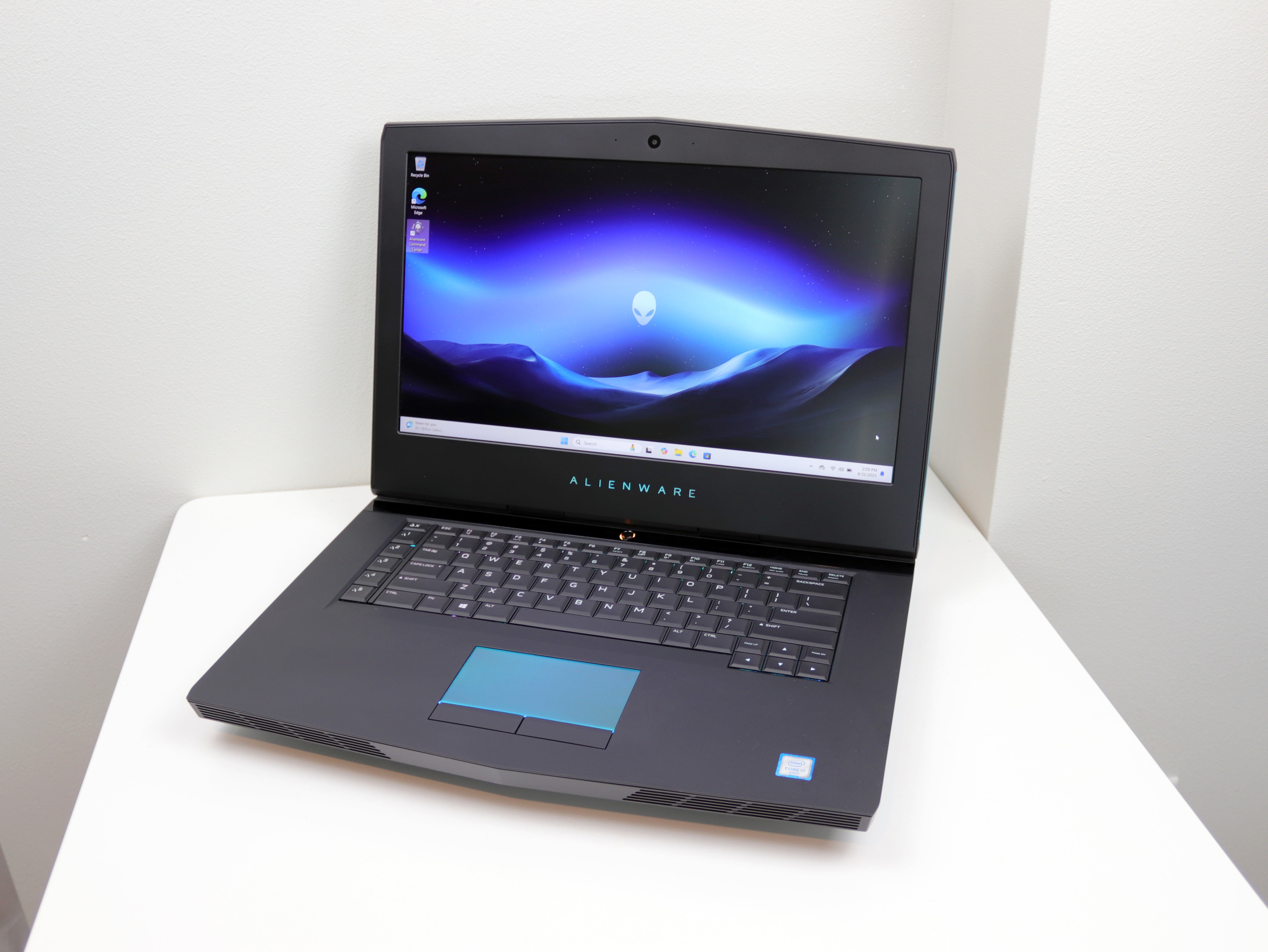Pre-Owned ALIENWARE 15 R3 Laptop Core i7-7700HQ 16GB RAM 512GB SSD 8GB ...