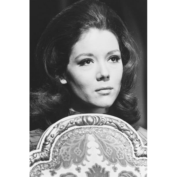 Diana Rigg the Avengers Close Up 24x36 Poster - Walmart.com - Walmart.com