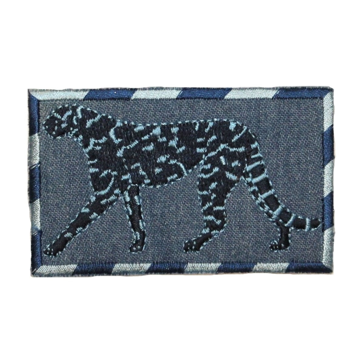 ID 0768 Cheetah On Denim Patch Zoo Badge Portrait Embroidered Iron On ...