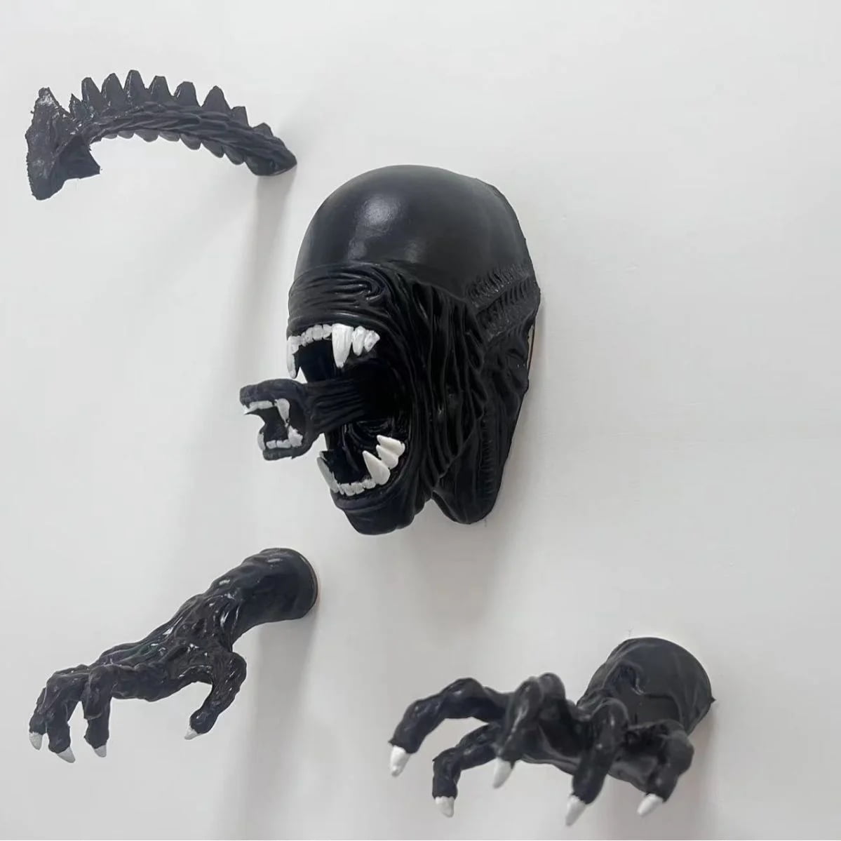Click here for Sxs New Black Aliens Xenomorphs Warriors Wall Hang... prices