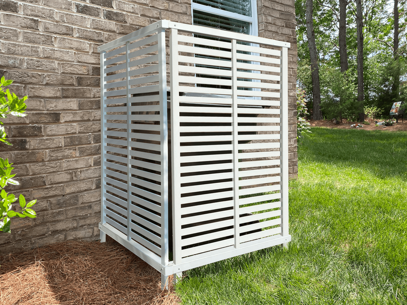 EC18012 4.5ft H x 3ft W No-Dig White Vinyl Alpine Privacy Screen Kit ...