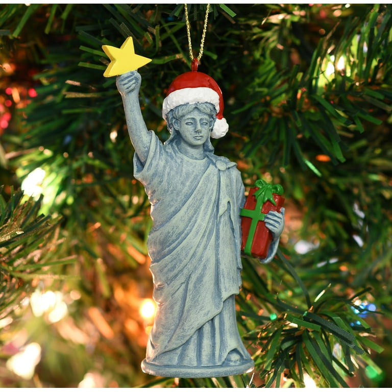 Statue Of Liberty At Christmas