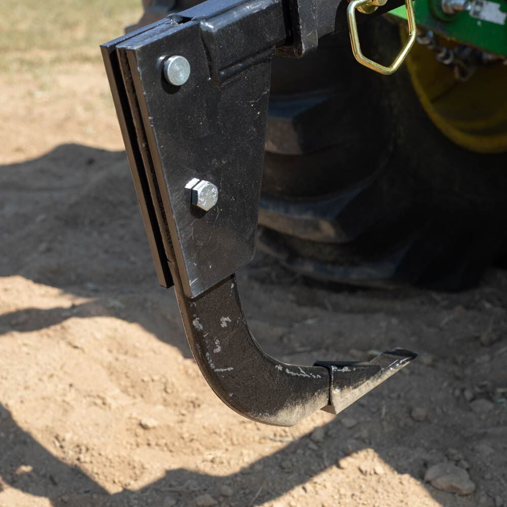 Titan Attachments Hitch Mounted Ripper for CAT 0 and CAT 1 Trenching ...