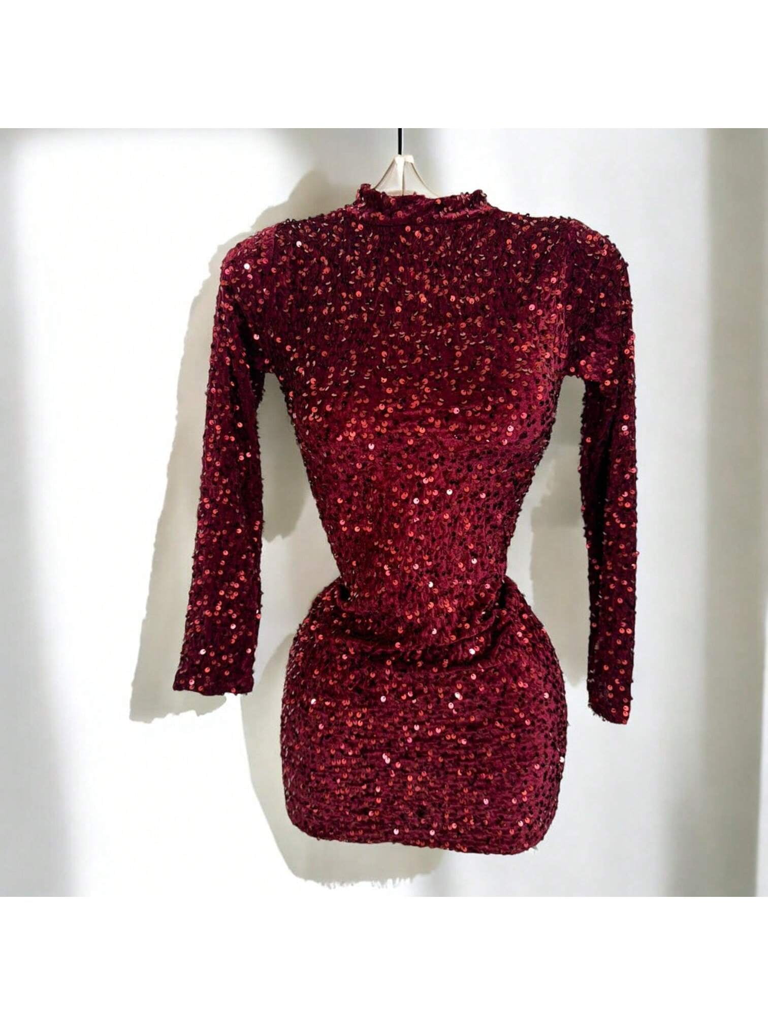 Vestido Sexy De Lentejuela Manga Larga Cuello Alto Color Vino Talla ...