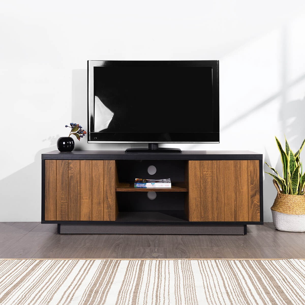 Modern TV Stand with Storage Shelves and Cabinet for up to 62'' TV ...