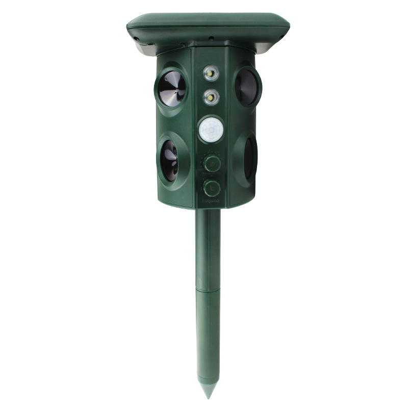 Animal Deterrent, Solar Powered ,with Motion Sensor & Flashing Light ...
