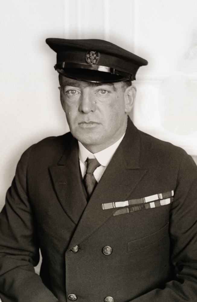 Sir Ernest Henry Shackleton, 1874 Poster Print (11 x 17) - Walmart.com