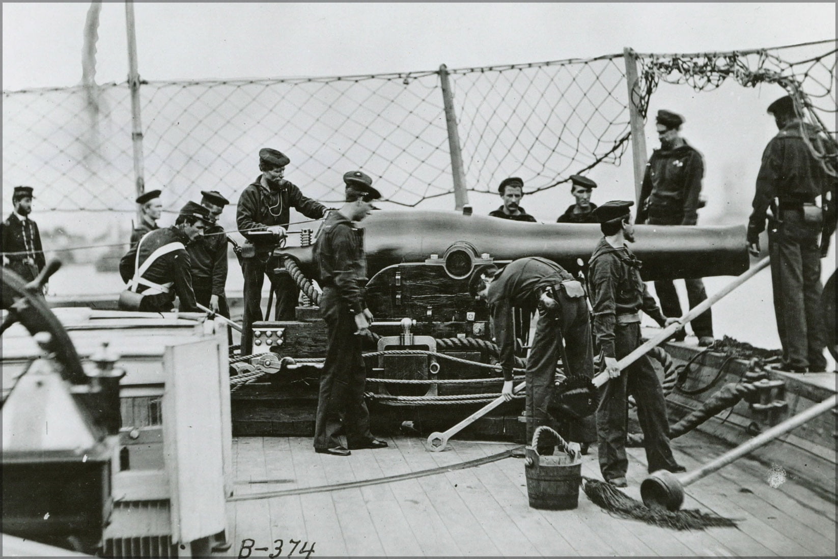 24"x36" Gallery Poster, a nine-inch Dahlgren gun on aboard a U.S. Navy ...