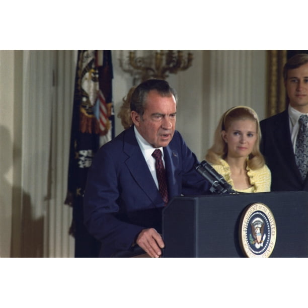 Richard Nixon Addressing His Cabinet And White House Staff After His ...