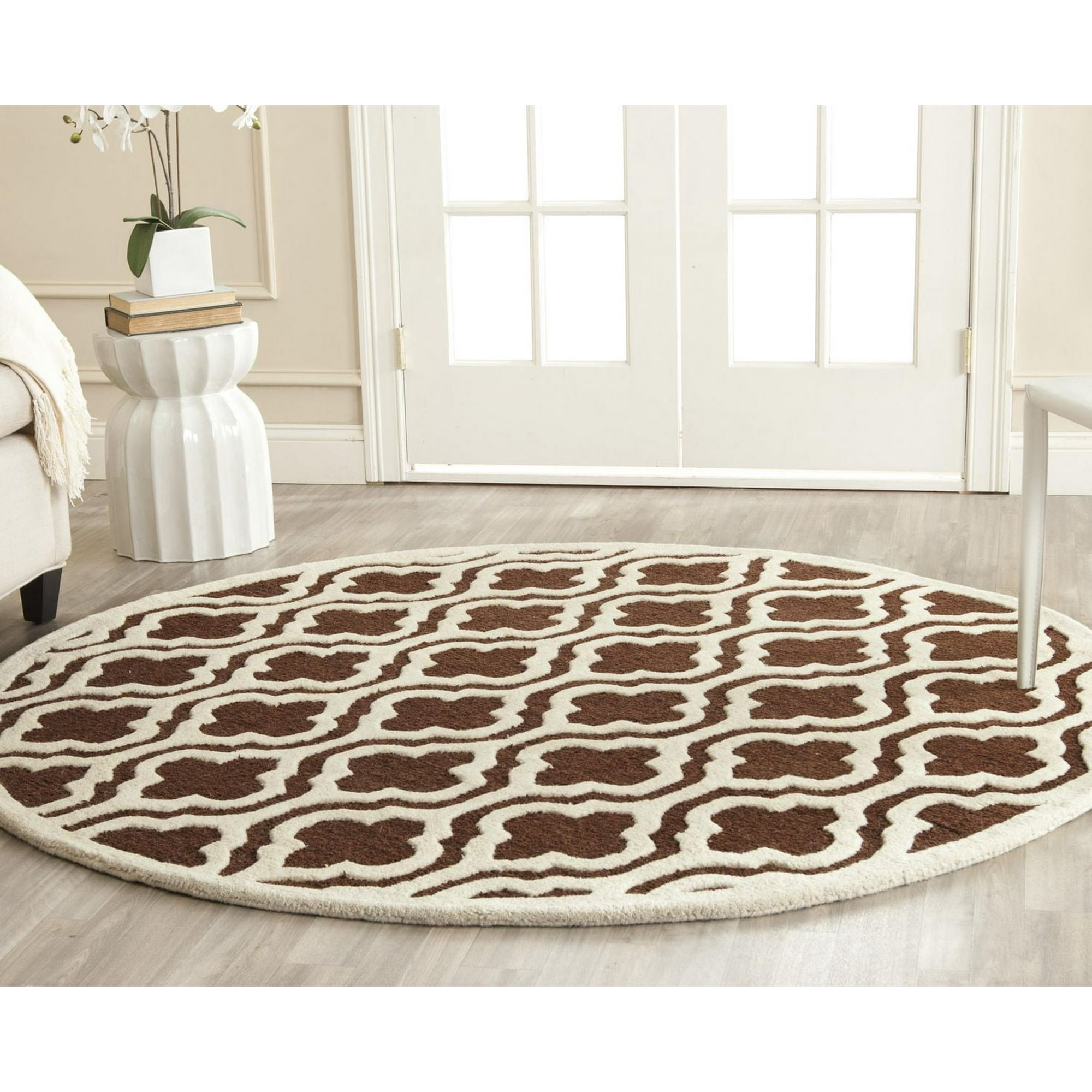 Click here for Safavieh Cambridge Kirsten Geometric Area Rug 6 X... prices