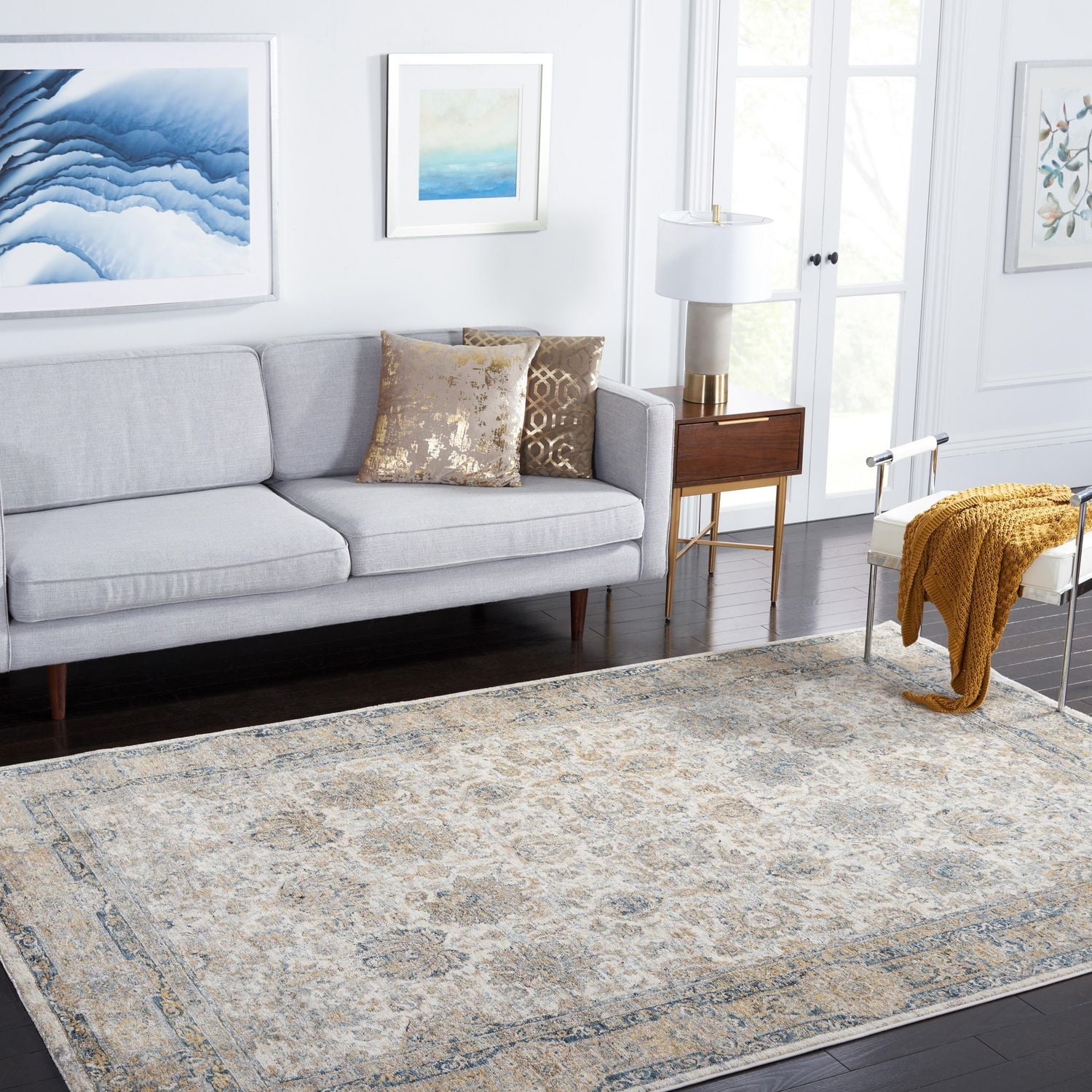 Click here for Safavieh Valencia Maria Oriental Bordered Area Rug... prices