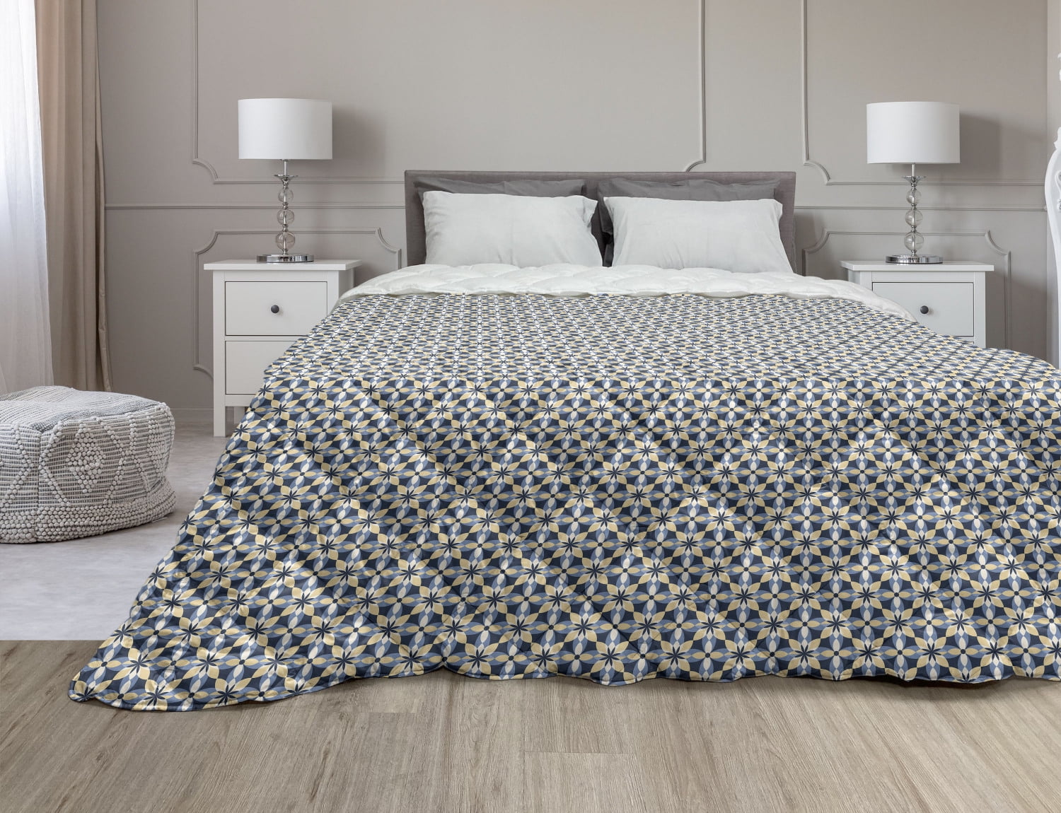 Funky Down Alternative Comforter, Abstract Hand Drawn Style Waves ...