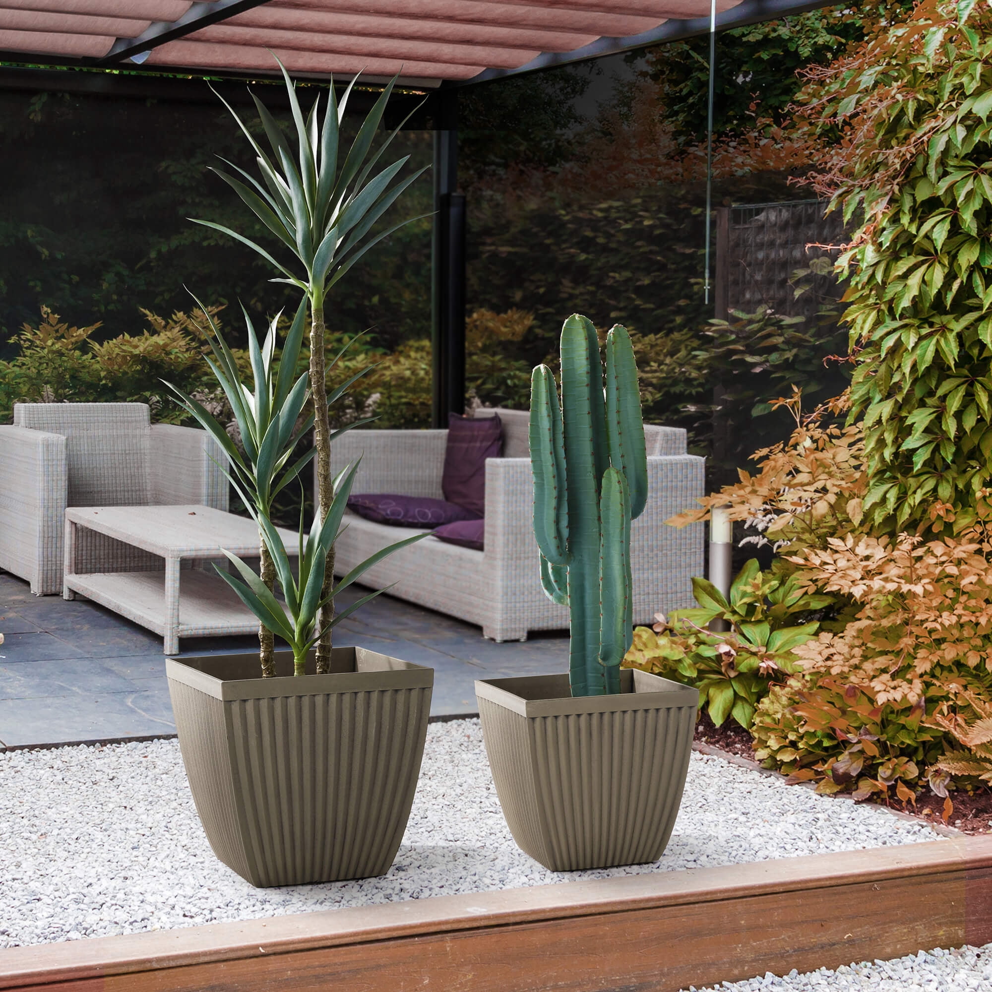 Glitzhome Eco-Friendly Planter Pot, Oversized Concrete Finish Square ...