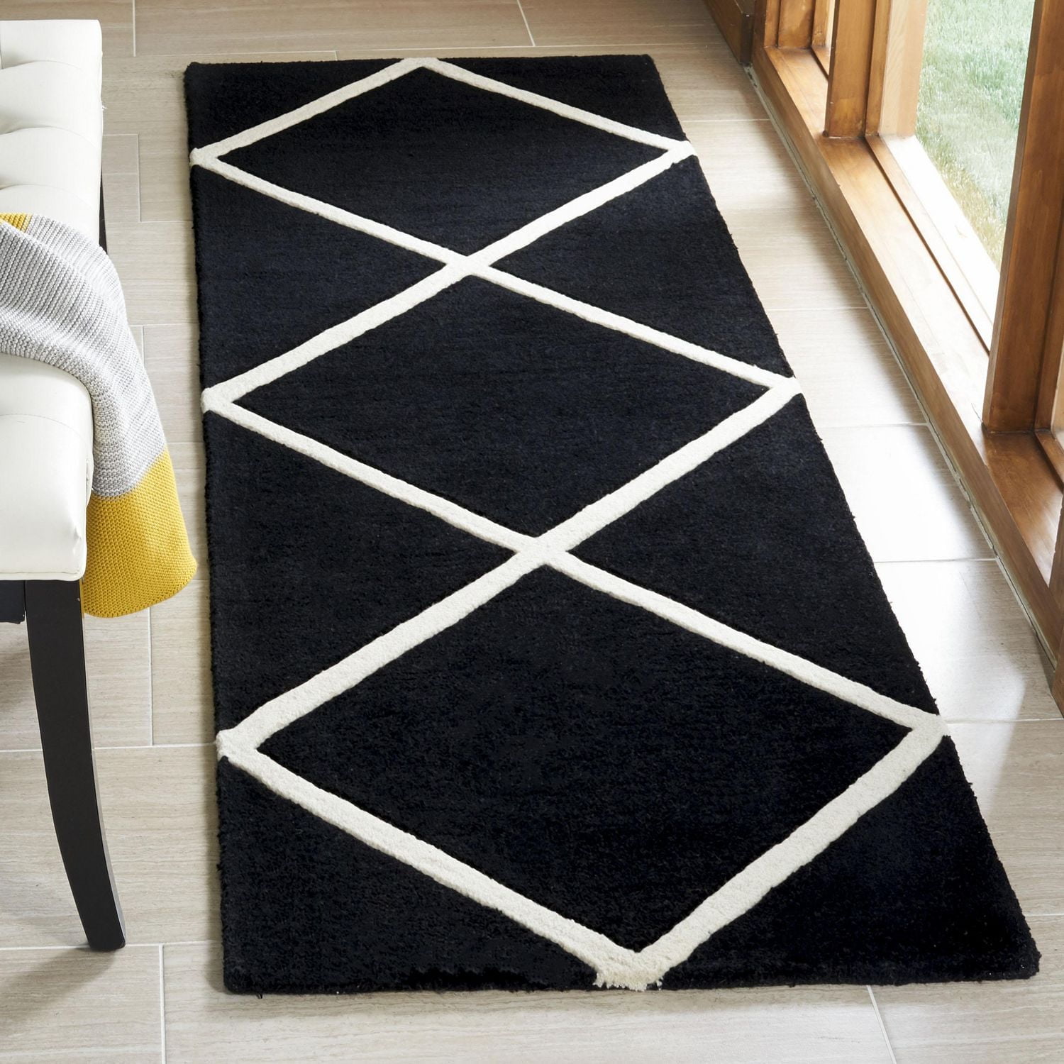 Click here for Safavieh Chatham Isaac Geometric Diamonds Area Rug... prices