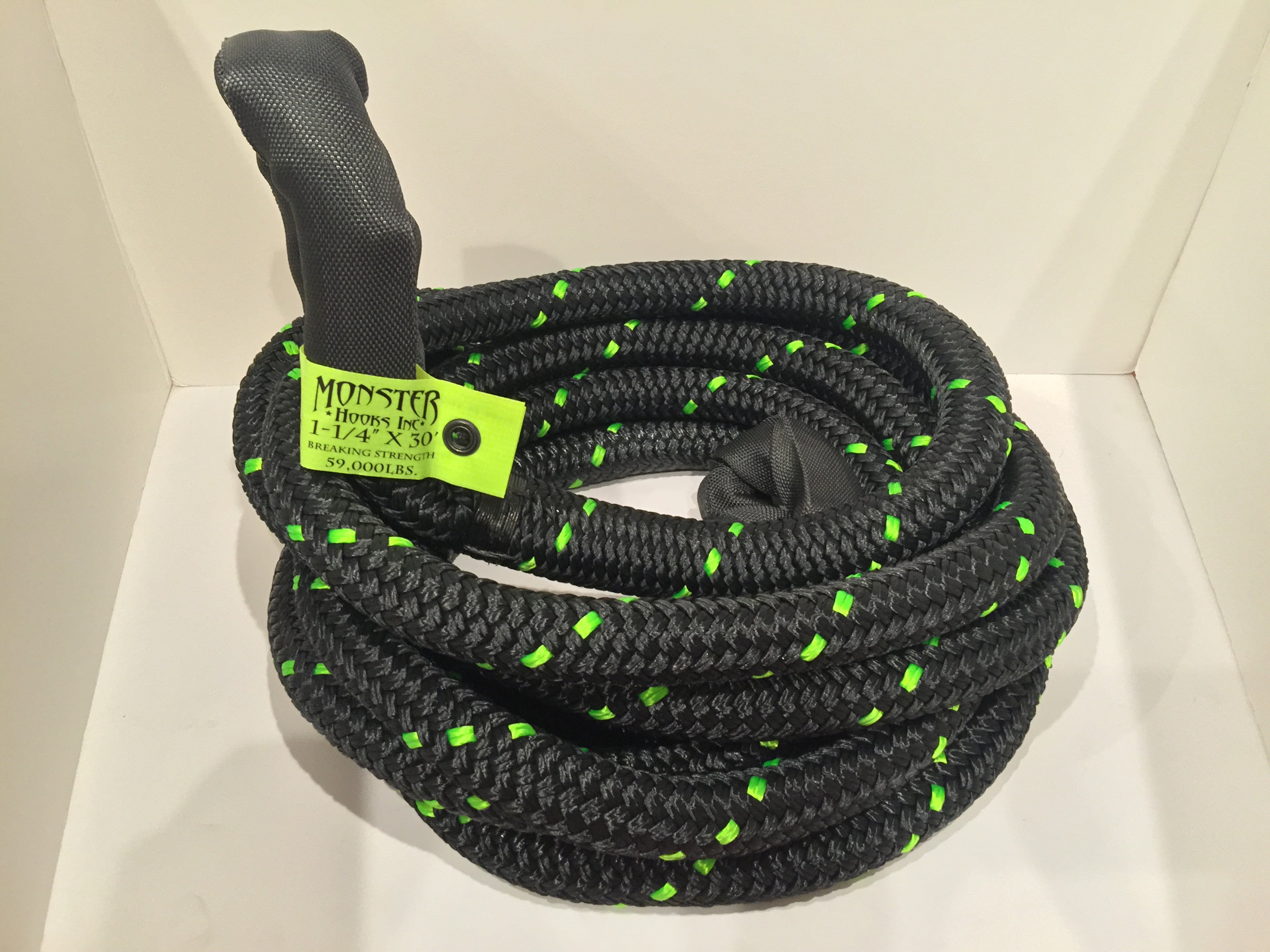 MONSTER RECOVERY ROPE (kinetic) - 1-1/4 inch X 30 ft (VEHICLE RECOVERY ...