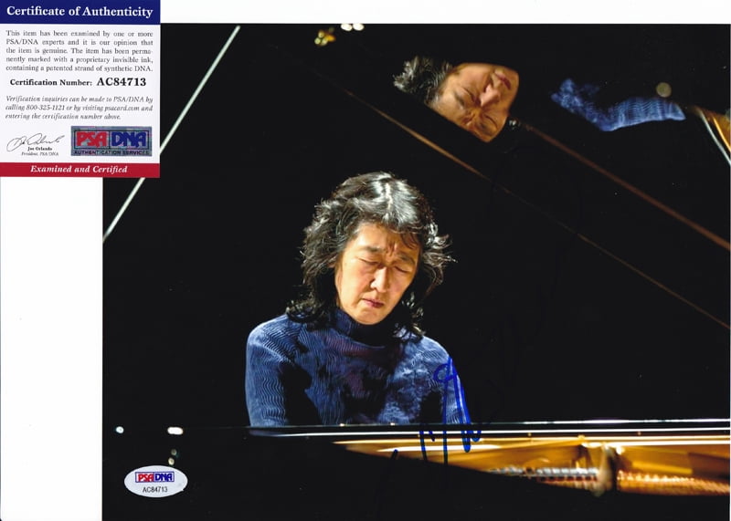 Mitsuko Uchida Legendary Pianist Signed Autograph 8x10 Photo PSA/DNA ...