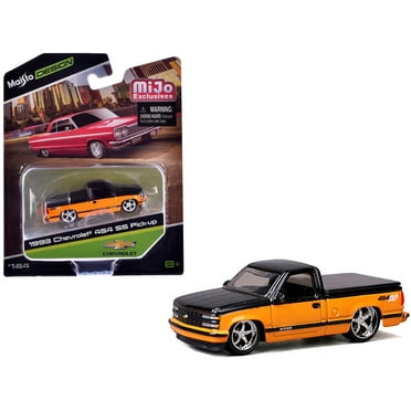 Maisto Collectible Toys Diecast Chevy 1993 Chevrolet 454 SS Pickup ...