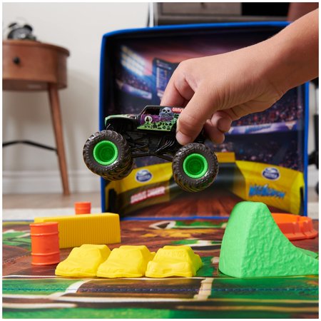 Monster Jam 1:64 Garage Vehicle Playmat | Walmart Canada