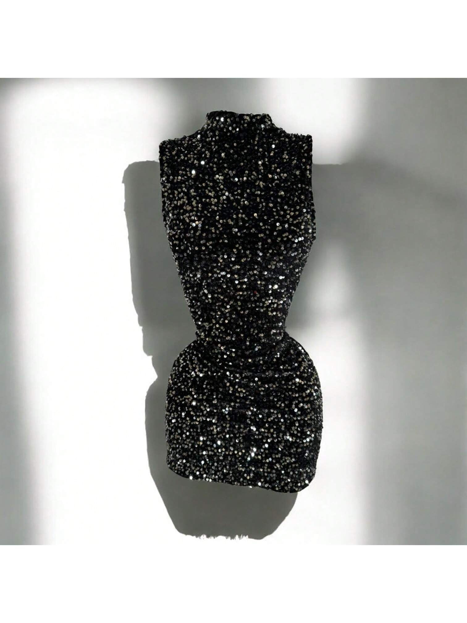 Vestido de Lentejuelas de Cuello Alto y Manga Larga - Brilla en tus ...
