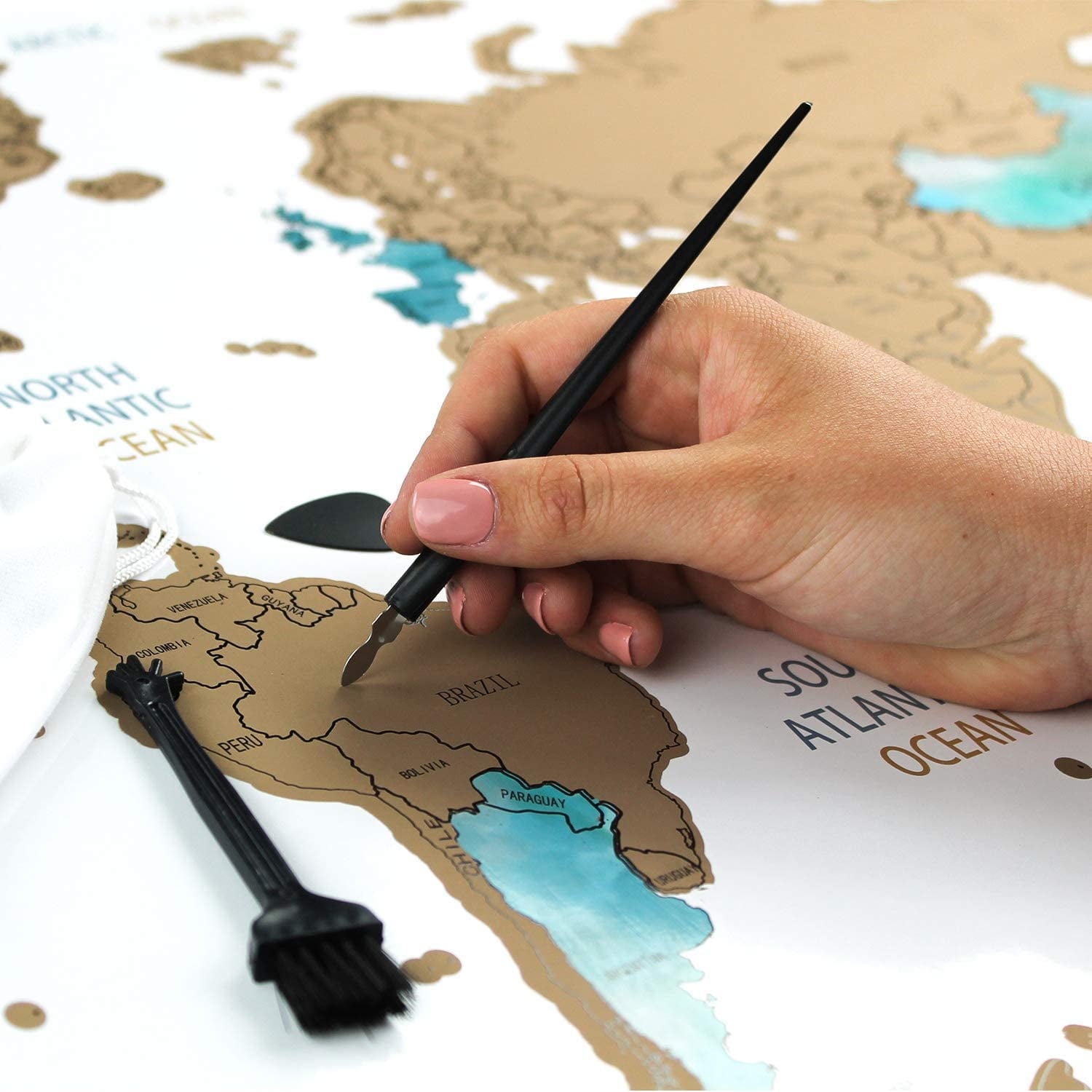 Scraps Maps - World Scratch Off Map Poster With US States 24in by 36in ...