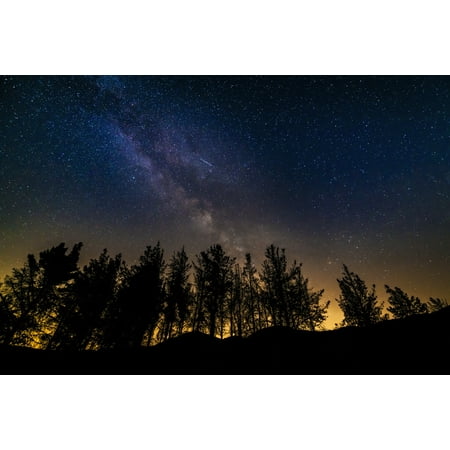 The Milky Way and Perseids meteor over Rose Valley, Los Padres National ...