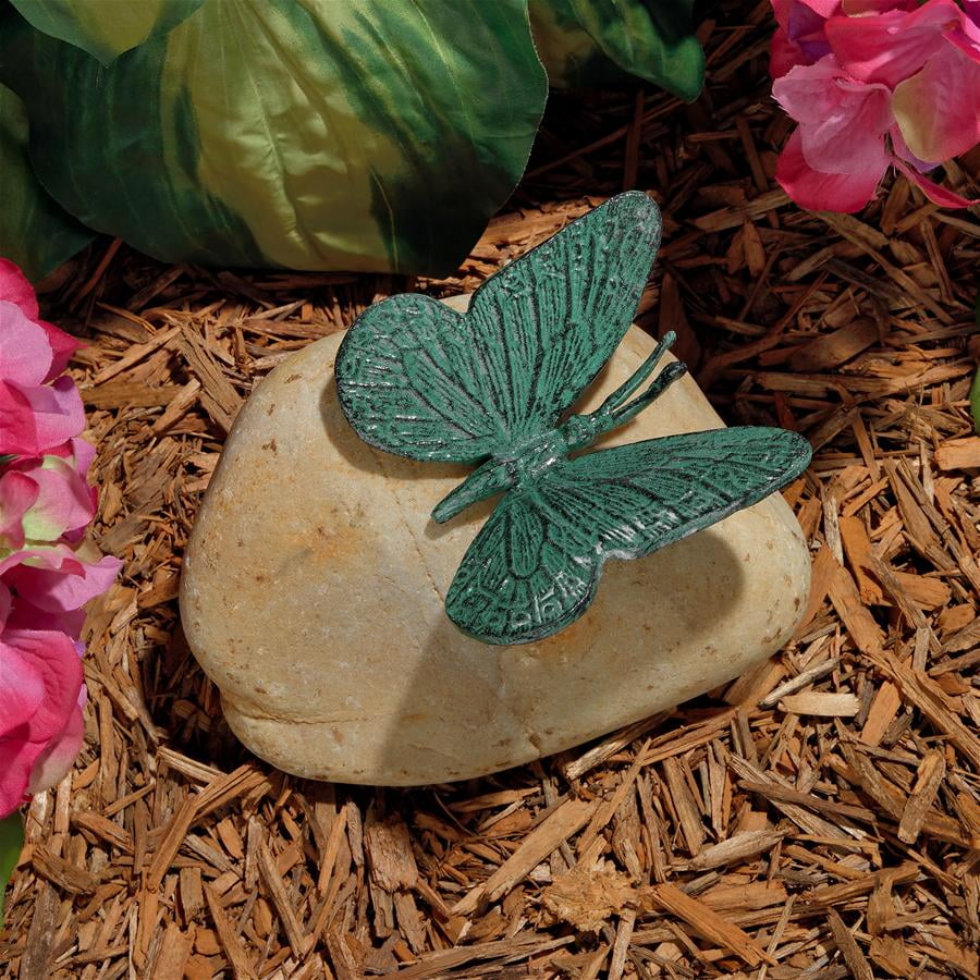 Design Toscano Emerald Verde Butterfly on Rock Statue - Walmart.com