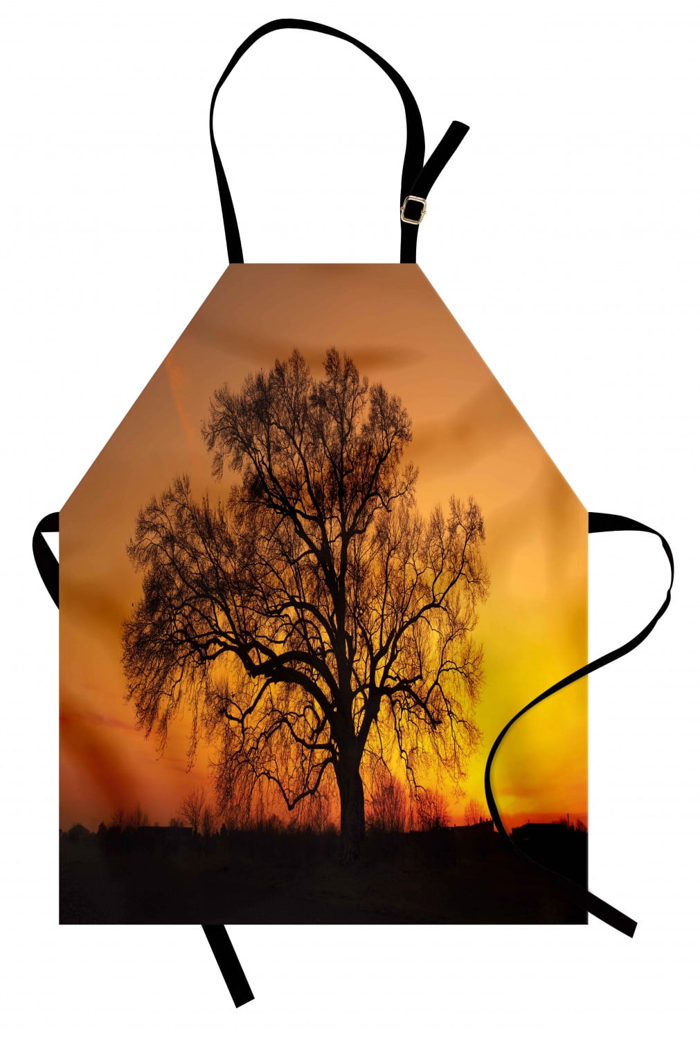 Tree Apron Old Oak in the Sunset Horizon Golden Sun Rays Countryside ...
