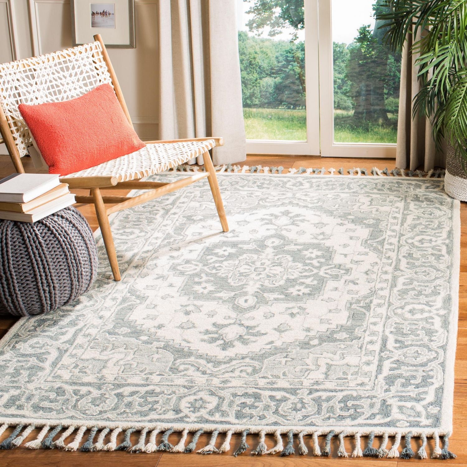 Click here for Safavieh Aspen Norwood Southwestern Wool Area Rug... prices