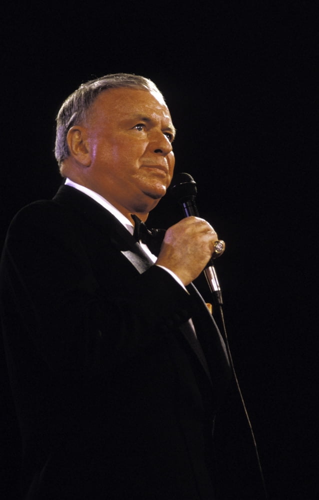 Frank Sinatra performing on stage Photo Print (8 x 10) - Walmart.com