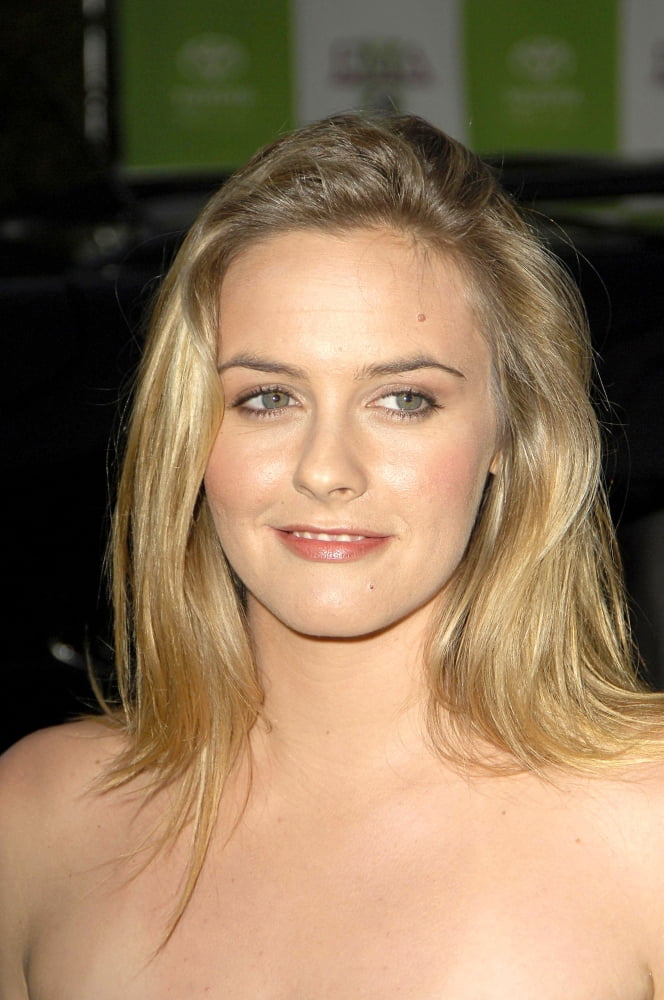 Alicia Silverstone At Arrivals For 15Th Annual Environmental Media ...