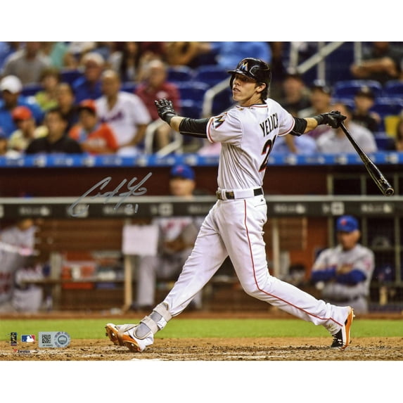 Christian Yelich Miami Marlins Autographed 8" x 10" Hitting Photograph ...
