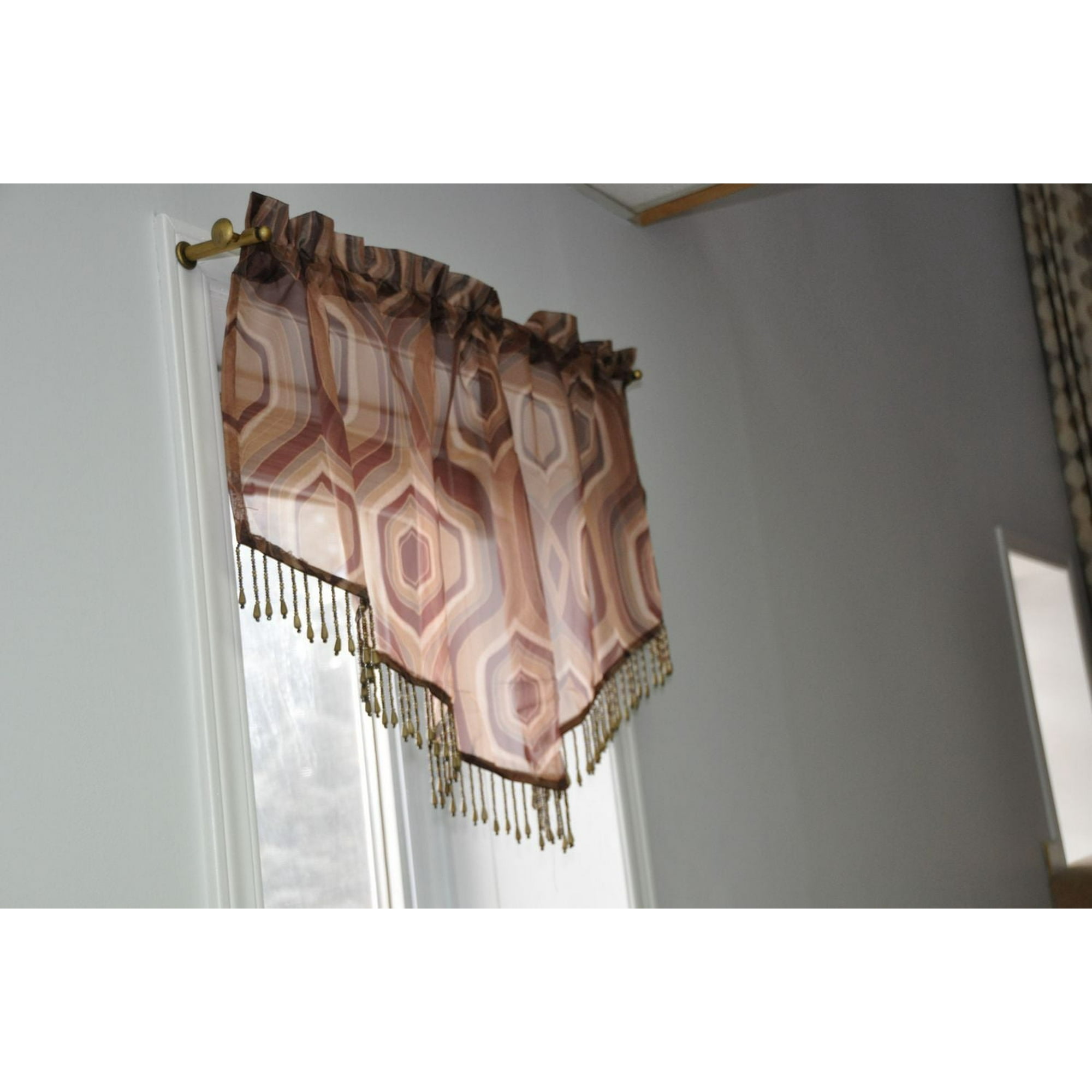 Click here for 918 Geometric Valance 40 Inches prices
