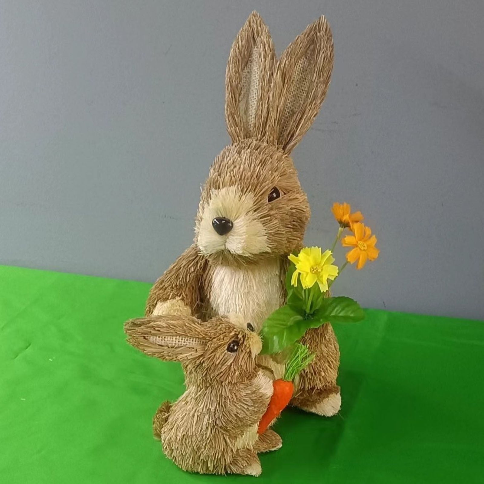 Leutsin Standing Bunny Figurine Straw Woven Easter Rabbit Holding ...