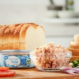 Great Value Chunk Light Tuna in Water, 5 oz - Walmart.com