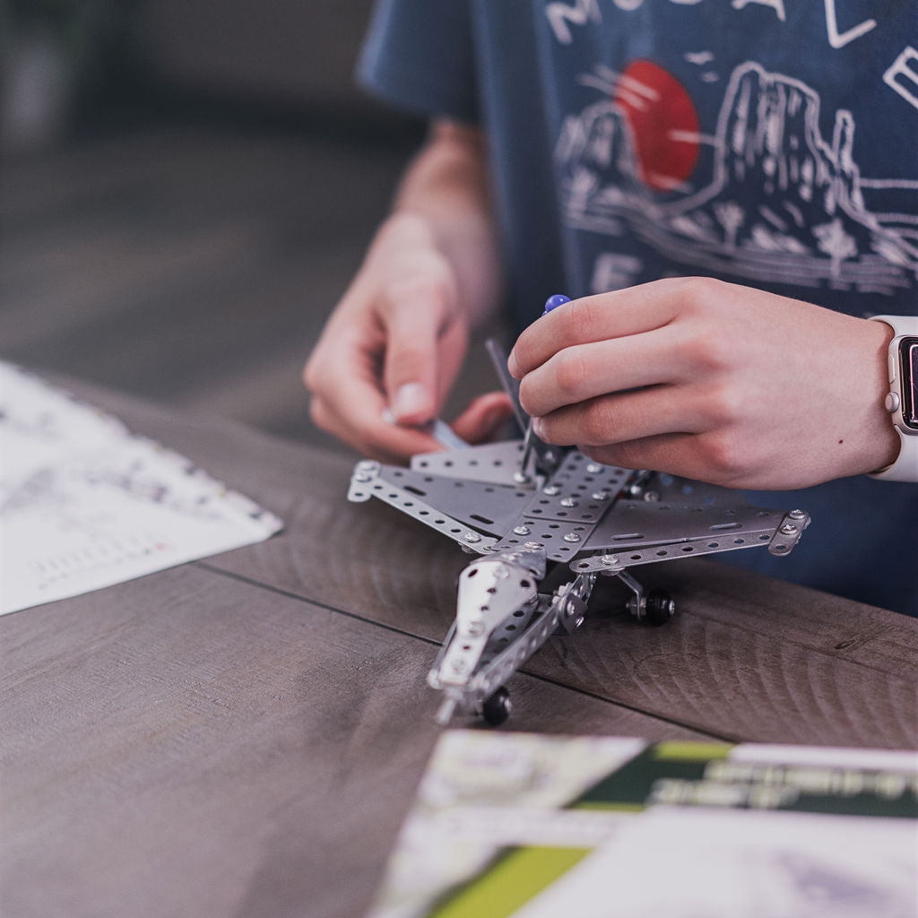 Buy MALUVRIAN Erector Set Fighter Jet for Boys - Girls | Metal Model ...