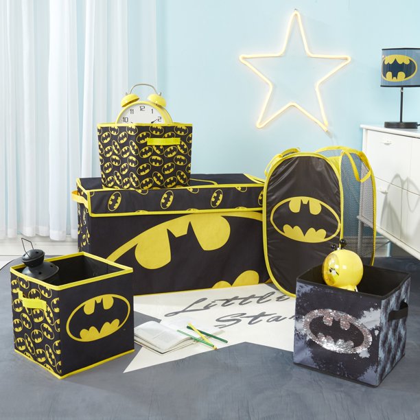 Batman Storage Set (Trunk, 2 pack cubes, Sequin Cube and Hamper ...