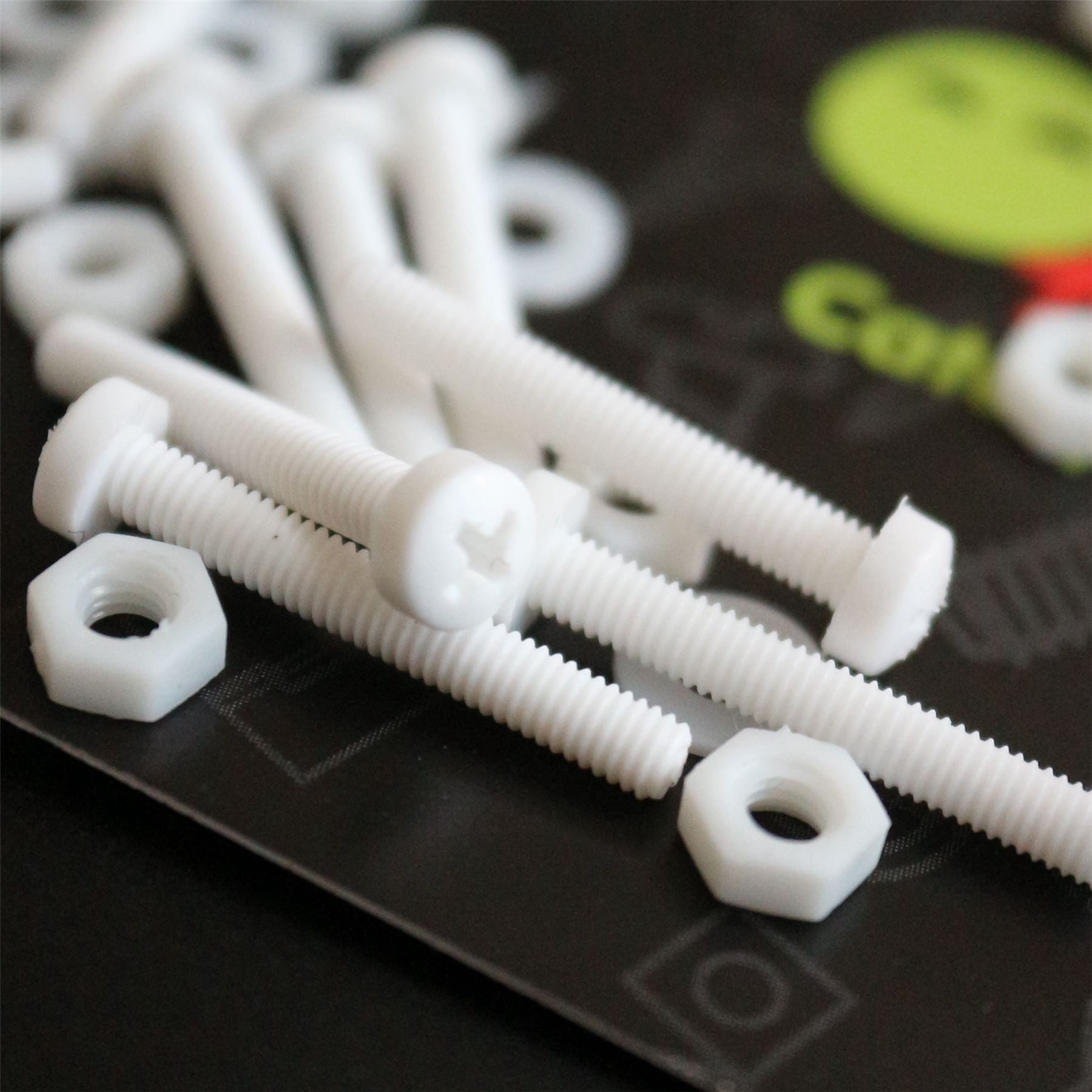 Polypropylene Bolts White Plastic Screws & Bolts Kit - M3 X 20mm ...