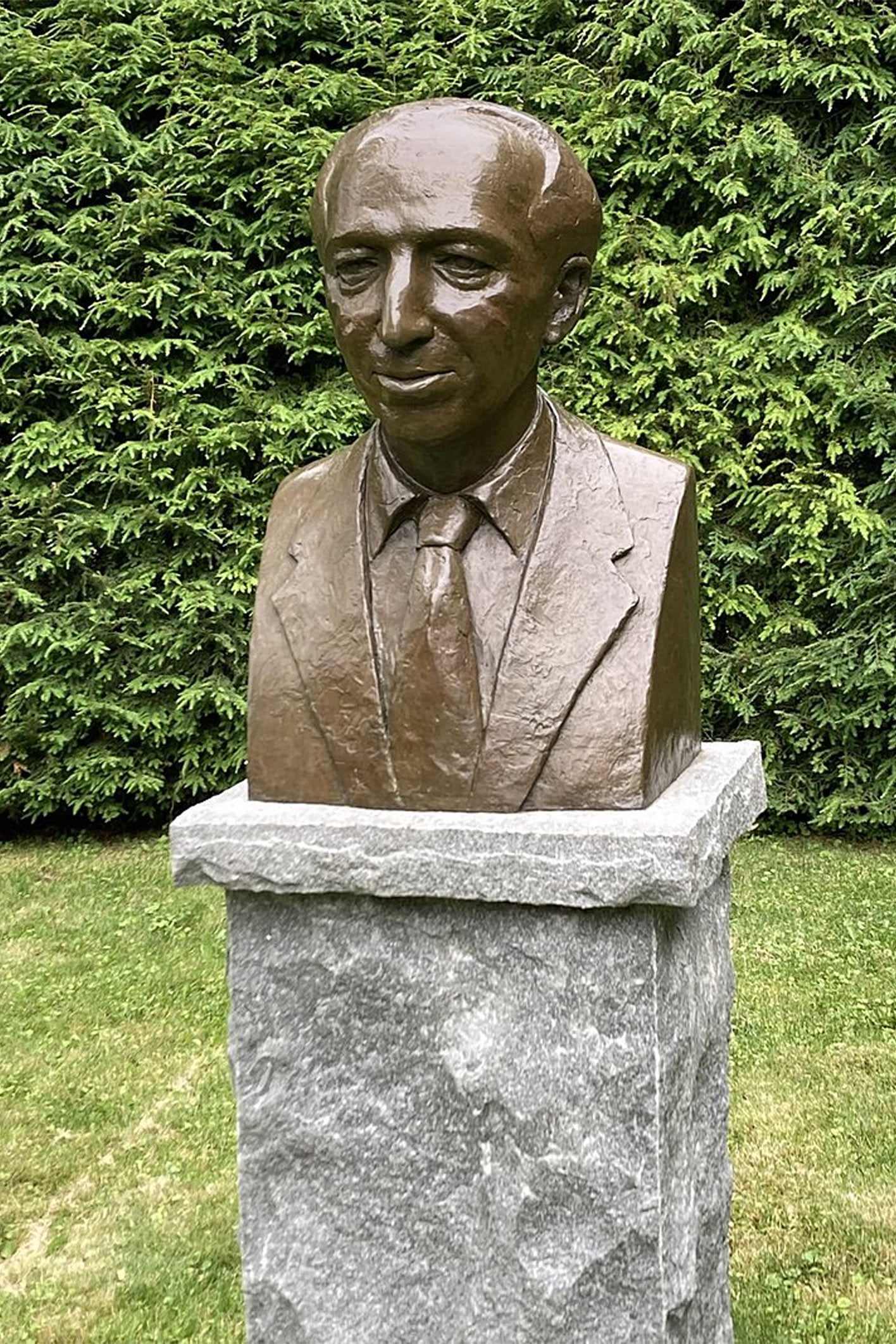 24x36 gallery poster, Bust of Aaron Copland Tanglewood - Walmart.com