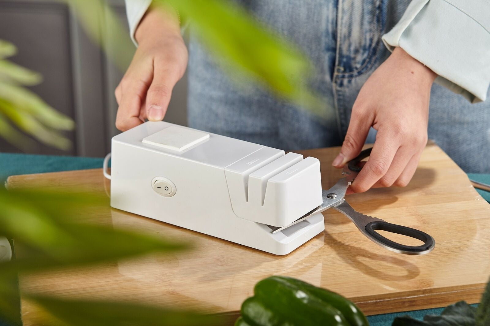 Knife Sharpener Electric 3-in-1 Tool - Sharpening Machine for Knives ...