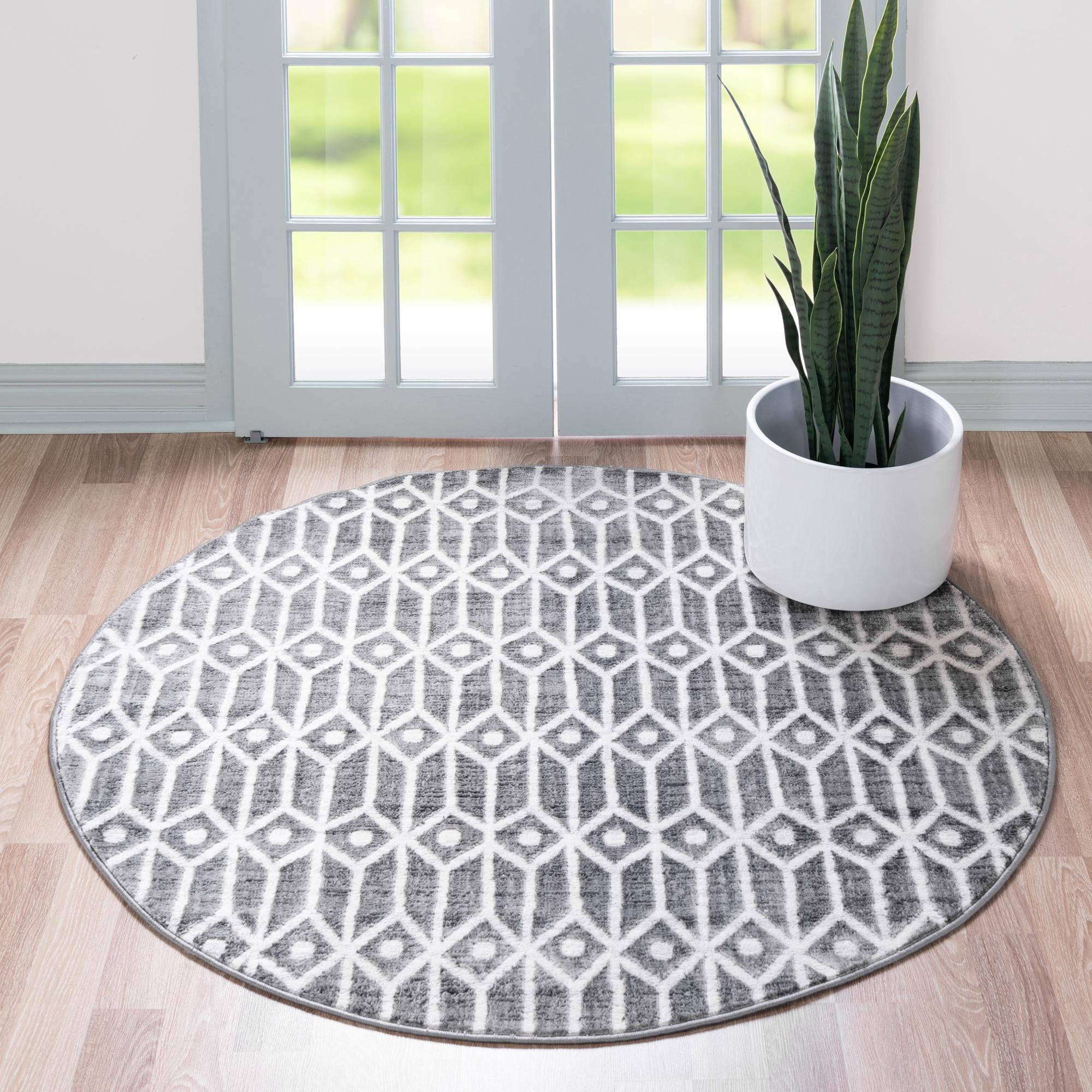Rugs.com Lattice Trellis Collection Rug – 5 Ft Round Gray Low-Pile Rug ...
