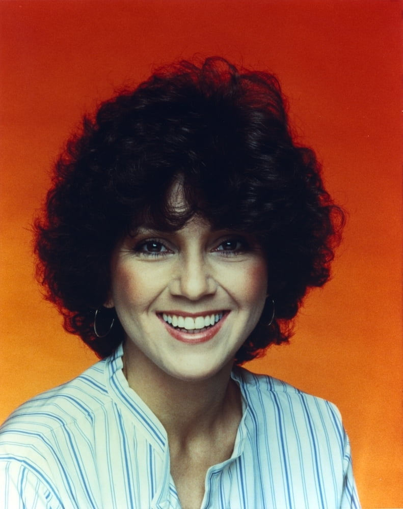Joyce Dewitt smiling Close Up Portrait Photo Print (24 x 30) - Walmart ...