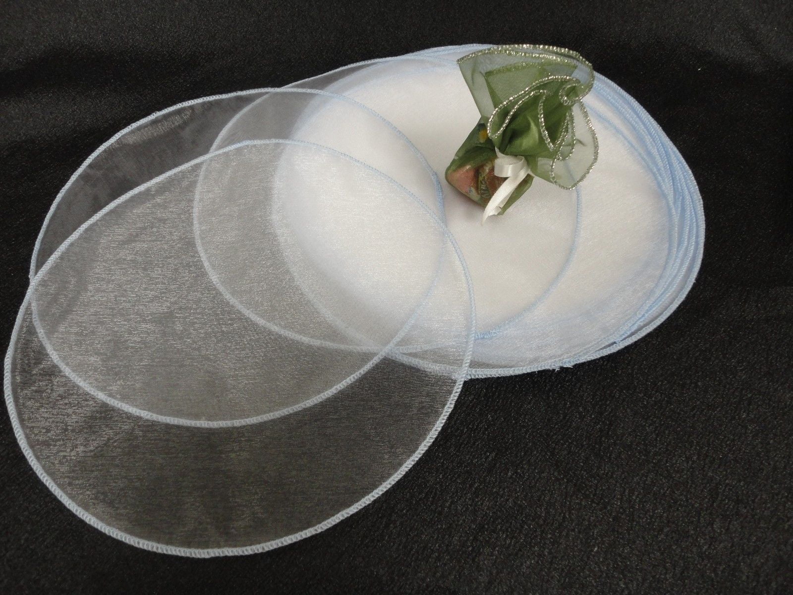 CHARMED 100 PIECES 9" ORGANZA CIRCLE TULLE. WHITE WITH LIGHT BLUE COLOR ...