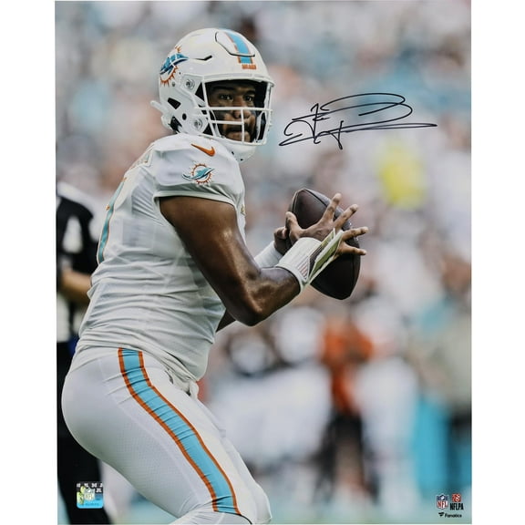 Dan Marino Miami Dolphins Autographed 8" x 10" Drop Back Photograph ...