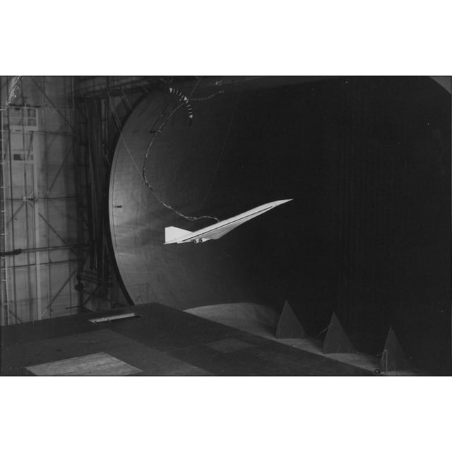 24"x36" Gallery Poster, Lockheed L-2000-7 wind tunnel model - Walmart.com
