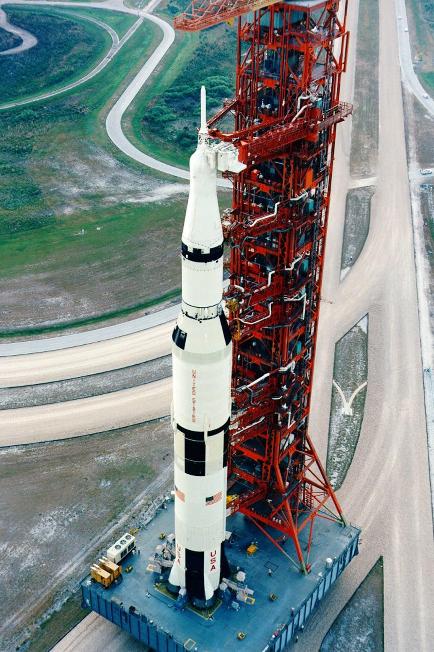 24x36 gallery poster, Saturn V Rocket carrying Apollo 15 rolls out to ...