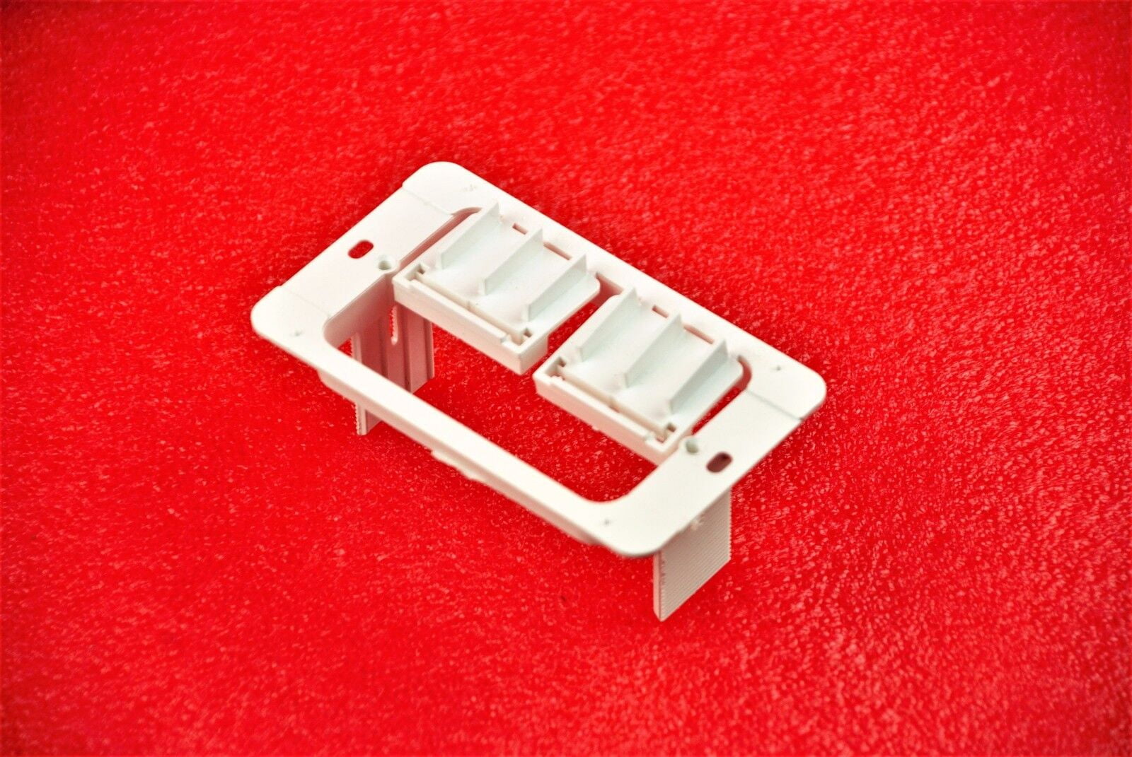 Pack of 2 Single Gang Wall Plate Mounting Bracket Panel Plastic White ...