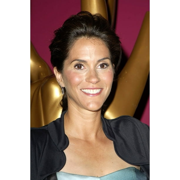 Jami Gertz's Instagram, Twitter & Facebook on IDCrawl