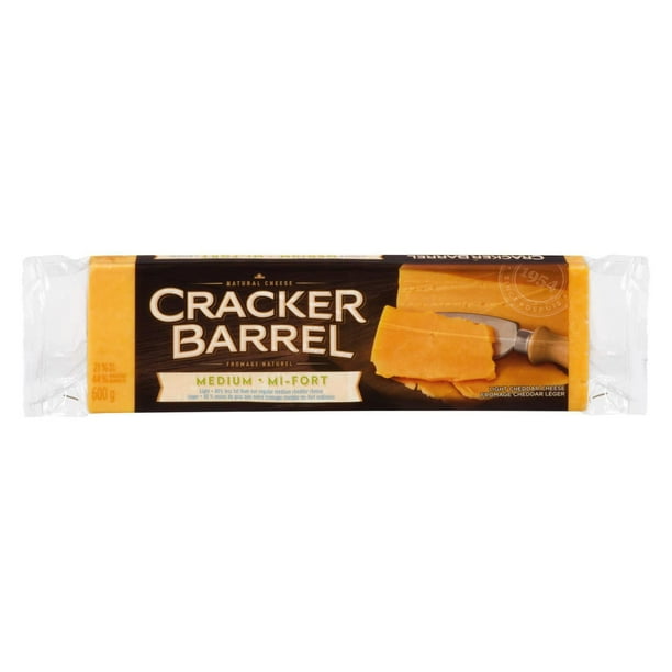 Barre de fromage cheddar léger mi-fort Cracker Barrel à 21 % M. G. 600 ...