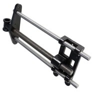 Shop Fox 360-Degree Swivel Parrot Vise, 4.75 in. Capacity, 3-1/2 in. x ...